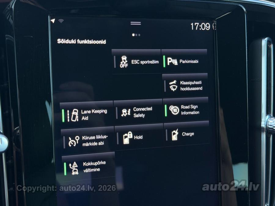 Pelēks Volvo XC40 2020 Pērnava, ar dzinēja tilpumu 1.50 L un nobraukumu 218 tūkst. km par 19900 €, foto 11 vietnē AUTOMOTO.COM.LV