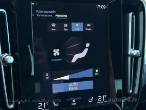 Pelēks Volvo XC40 2020 Pērnava, ar dzinēja tilpumu 1.50 L un nobraukumu 218 tūkst. km par 19900 €, foto 13 vietnē AUTOMOTO.COM.LV