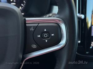 Pelēks Volvo XC40 2020 Pērnava, ar dzinēja tilpumu 1.50 L un nobraukumu 218 tūkst. km par 19900 €, foto 21 vietnē AUTOMOTO.COM.LV