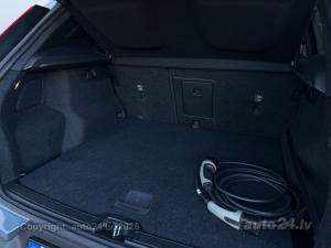 Pelēks Volvo XC40 2020 Pērnava, ar dzinēja tilpumu 1.50 L un nobraukumu 218 tūkst. km par 19900 €, foto 23 vietnē AUTOMOTO.COM.LV