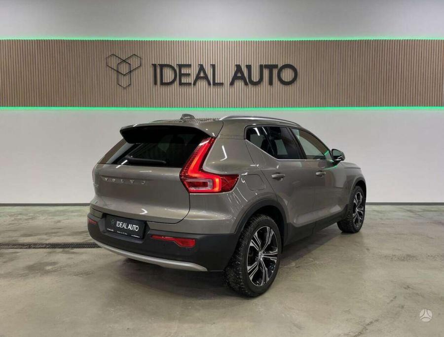 Grey Volvo XC40 2021 in Tallinn, with an engine capacity of 1.48 L and mileage of 49 thousand km for 27900 €, photo 4 on AUTOMOTO.COM.LV