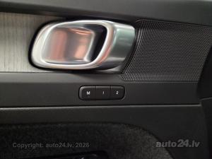 Pelēks Volvo XC40 2021 Tallina, ar dzinēja tilpumu 0.00 L un nobraukumu 60 tūkst. km par 28900 €, foto 16 vietnē AUTOMOTO.COM.LV