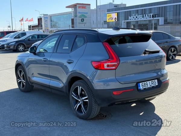 Серый Вольво XC40 2021 в Таллин, объемом двигателя 1.50 л и пробегом 200 тыс. км за 23490 €, фото 4 на AUTOMOTO.COM.LV