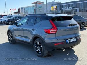 Pelēks Volvo XC40 2021 Tallina, ar dzinēja tilpumu 1.50 L un nobraukumu 200 tūkst. km par 23490 €, foto 4 vietnē AUTOMOTO.COM.LV