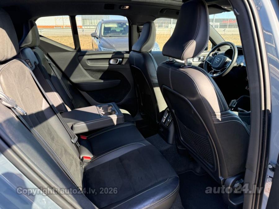 Pelēks Volvo XC40 2021 Tallina, ar dzinēja tilpumu 1.50 L un nobraukumu 200 tūkst. km par 23490 €, foto 11 vietnē AUTOMOTO.COM.LV