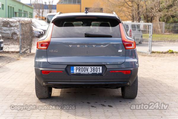 Pelēks Volvo XC40 2022 Tallina, ar dzinēja tilpumu 0.00 L un nobraukumu 32 tūkst. km par 29800 €, foto 6 vietnē AUTOMOTO.COM.LV