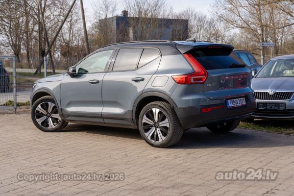 Pelēks Volvo XC40 2022 Tallina, ar dzinēja tilpumu 0.00 L un nobraukumu 32 tūkst. km par 29800 €, foto 7 vietnē AUTOMOTO.COM.LV