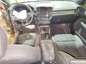 Pelēks Volvo XC40 2024 Šauļi, ar dzinēja tilpumu 2.00 L un nobraukumu 5 tūkst. km par 5500 €, foto 9 vietnē AUTOMOTO.COM.LV