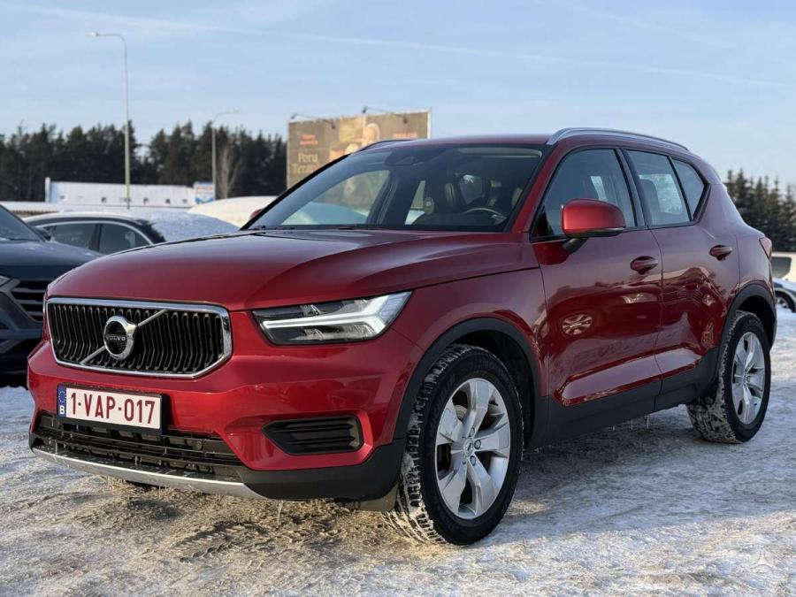 Красный Вольво XC40 2018 в Утена, объемом двигателя 1.97 л и пробегом 300 тыс. км за 13500 €, фото 2 на AUTOMOTO.COM.LV