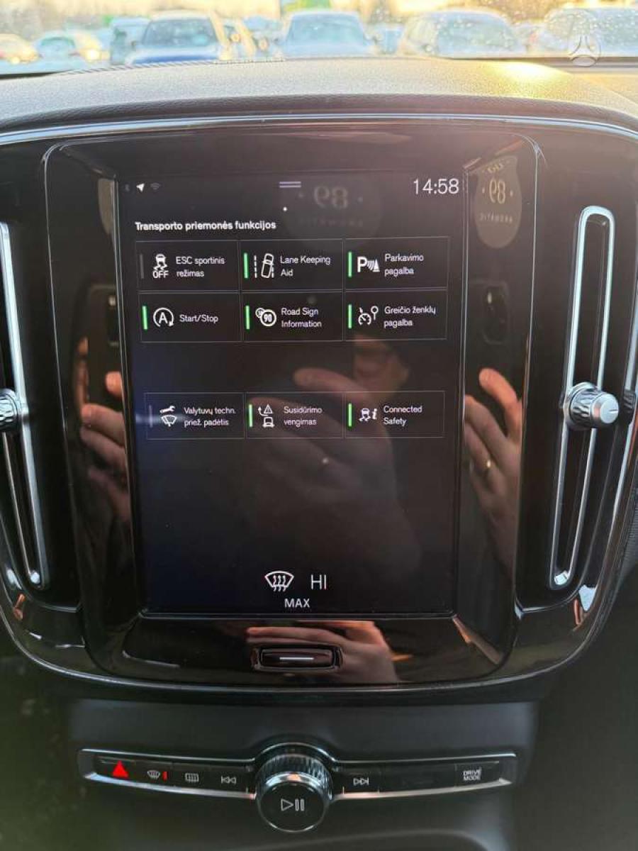 Красный Вольво XC40 2018 в Утена, объемом двигателя 1.97 л и пробегом 300 тыс. км за 12800 €, фото 14 на AUTOMOTO.COM.LV