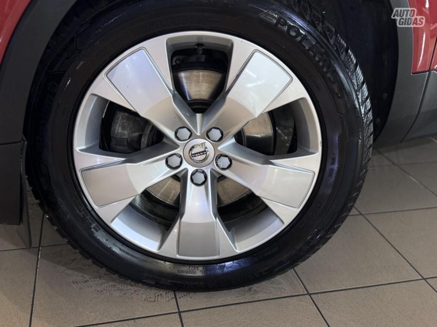 Красный Вольво XC40 2018 в Авиженяй, объемом двигателя 2.00 л и пробегом 157 тыс. км за 16950 €, фото 5 на AUTOMOTO.COM.LV