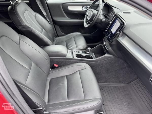 Красный Вольво XC40 2018 в Авиженяй, объемом двигателя 2.00 л и пробегом 157 тыс. км за 16950 €, фото 6 на AUTOMOTO.COM.LV