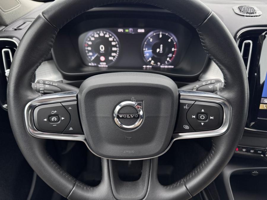 Красный Вольво XC40 2018 в Авиженяй, объемом двигателя 2.00 л и пробегом 157 тыс. км за 16950 €, фото 11 на AUTOMOTO.COM.LV
