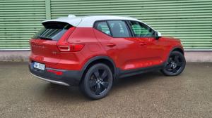 Red Volvo XC40 2018 in Riga, with an engine capacity of 2.00 L and mileage of 198 thousand km for 18500 €, photo 10 on AUTOMOTO.COM.LV