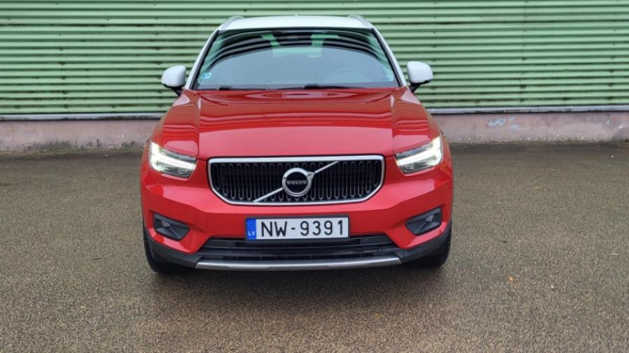 Red Volvo XC40 2018 in Riga, with an engine capacity of 2.00 L and mileage of 198 thousand km for 18500 €, photo 13 on AUTOMOTO.COM.LV