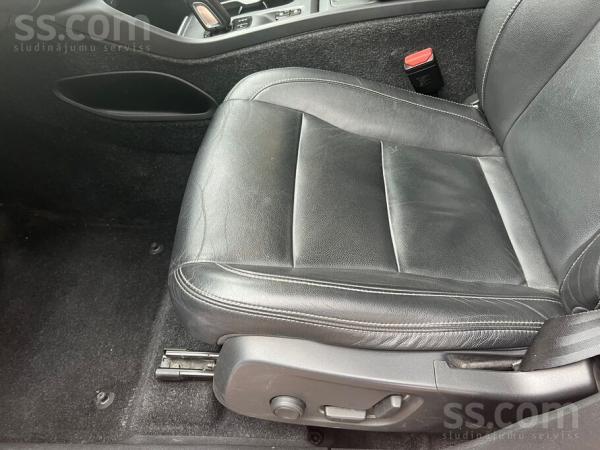 Sarkans Volvo XC40 2018 Rīga, ar dzinēja tilpumu 2.00 L un nobraukumu 119 tūkst. km par 22900 €, foto 6 vietnē AUTOMOTO.COM.LV