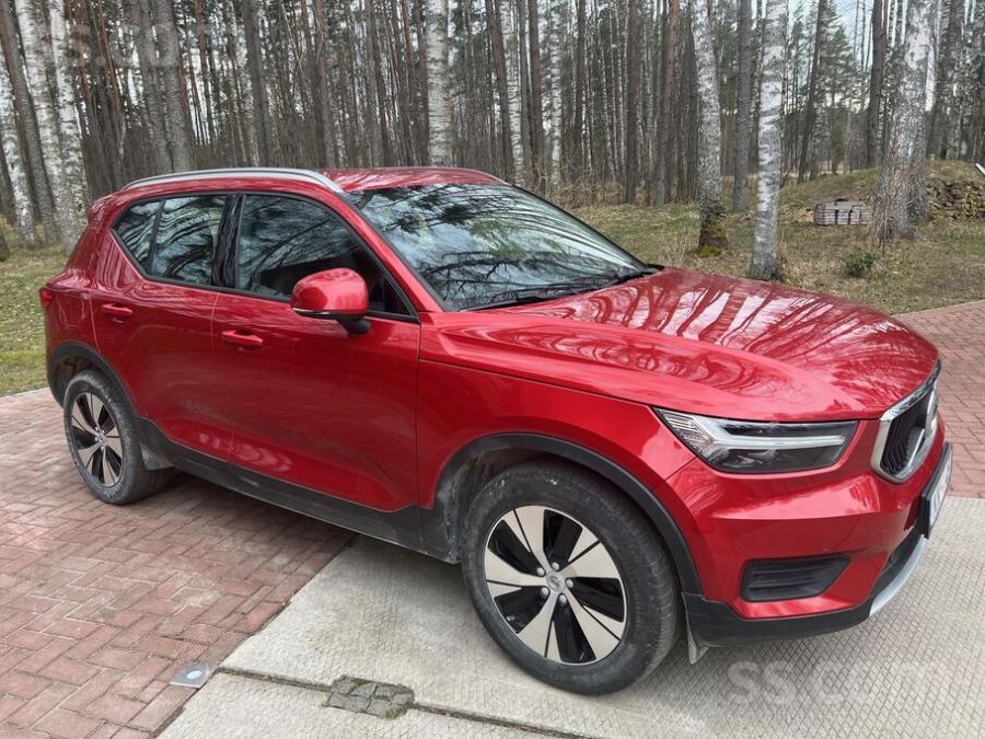 Sarkans Volvo XC40 2018 Rīga, ar dzinēja tilpumu 2.00 L un nobraukumu 119 tūkst. km par 22900 €, foto 3 vietnē AUTOMOTO.COM.LV