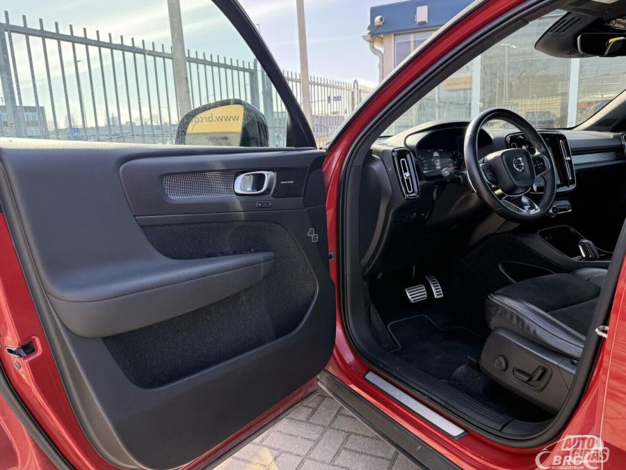 Red Volvo XC40 2019 in Avizieniai, with an engine capacity of 2.00 L and mileage of 77 thousand km for 25500 €, photo 15 on AUTOMOTO.COM.LV