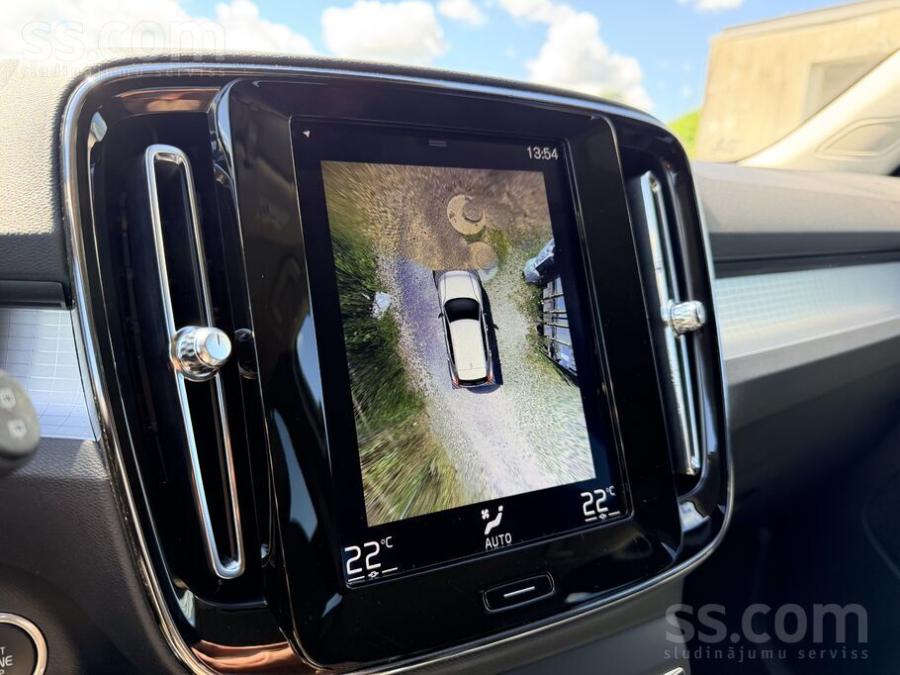 Красный Вольво XC40 2019 в Рига, объемом двигателя 1.50 л и пробегом 165 тыс. км за 16995 €, фото 17 на AUTOMOTO.COM.LV