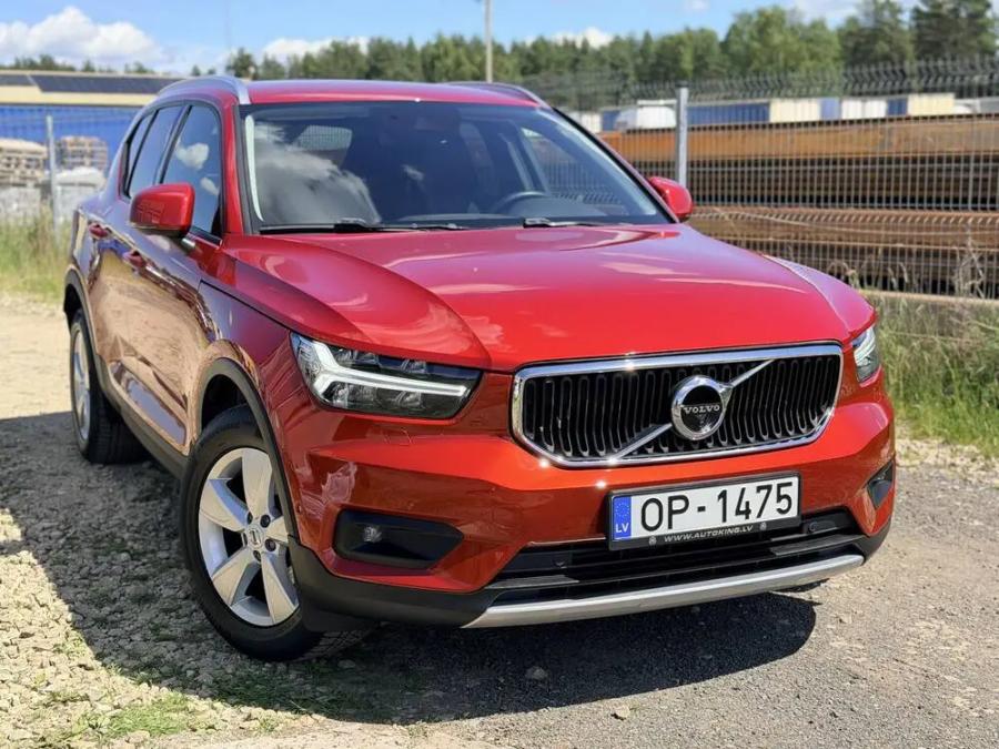 Красный Вольво XC40 2019 в Рига, объемом двигателя 1.50 л и пробегом 165 тыс. км за 16995 €, фото 1 на AUTOMOTO.COM.LV