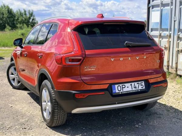 Sarkans Volvo XC40 2019 Rīga, ar dzinēja tilpumu 1.50 L un nobraukumu 165 tūkst. km par 16995 €, foto 2 vietnē AUTOMOTO.COM.LV