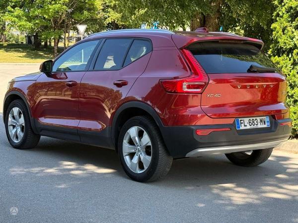 Красный Вольво XC40 2019 в Таураге, объемом двигателя 1.97 л и пробегом 280 тыс. км за 14500 €, фото 8 на AUTOMOTO.COM.LV