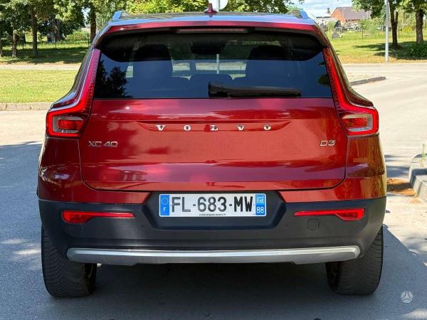 Красный Вольво XC40 2019 в Таураге, объемом двигателя 1.97 л и пробегом 280 тыс. км за 14500 €, фото 10 на AUTOMOTO.COM.LV