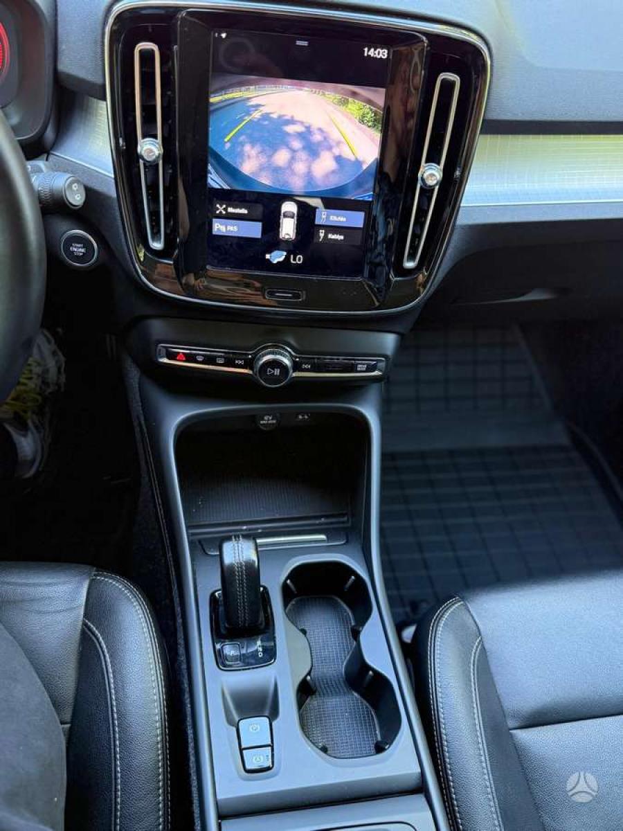 Sarkans Volvo XC40 2019 Tauragė, ar dzinēja tilpumu 1.97 L un nobraukumu 280 tūkst. km par 14500 €, foto 26 vietnē AUTOMOTO.COM.LV