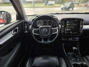 Красный Вольво XC40 2019 в Рокишкис, объемом двигателя 1.97 л и пробегом 300 тыс. км за 12400 €, фото 22 на AUTOMOTO.COM.LV