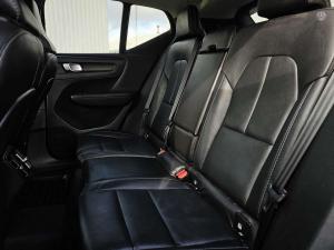 Красный Вольво XC40 2019 в Рокишкис, объемом двигателя 1.97 л и пробегом 300 тыс. км за 12400 €, фото 25 на AUTOMOTO.COM.LV