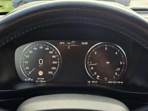 Красный Вольво XC40 2019 в Рокишкис, объемом двигателя 1.97 л и пробегом 300 тыс. км за 12400 €, фото 30 на AUTOMOTO.COM.LV