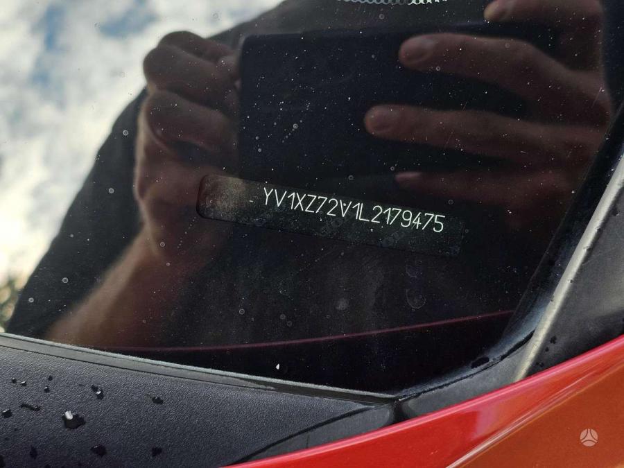 Красный Вольво XC40 2019 в Рокишкис, объемом двигателя 1.97 л и пробегом 300 тыс. км за 12400 €, фото 32 на AUTOMOTO.COM.LV