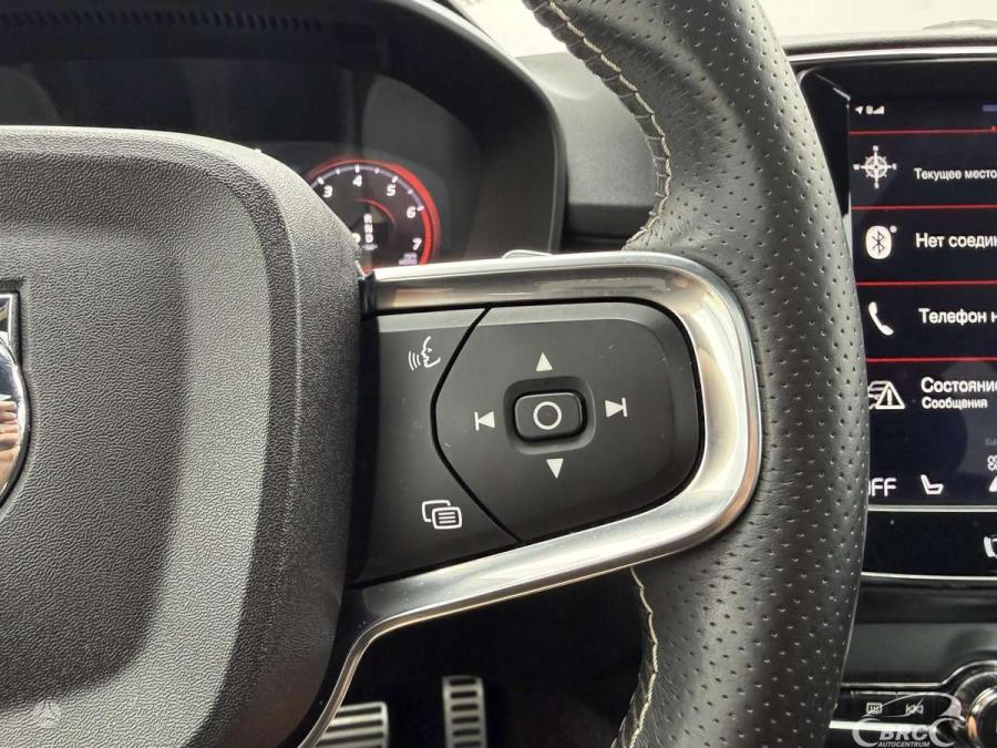 Красный Вольво XC40 2019 в Клайпеда, объемом двигателя 1.97 л и пробегом 77 тыс. км за 21500 €, фото 27 на AUTOMOTO.COM.LV