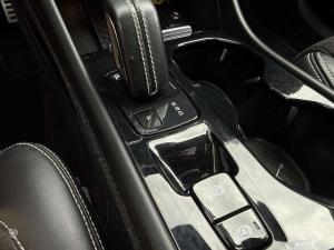 Красный Вольво XC40 2019 в Клайпеда, объемом двигателя 1.97 л и пробегом 77 тыс. км за 21500 €, фото 28 на AUTOMOTO.COM.LV