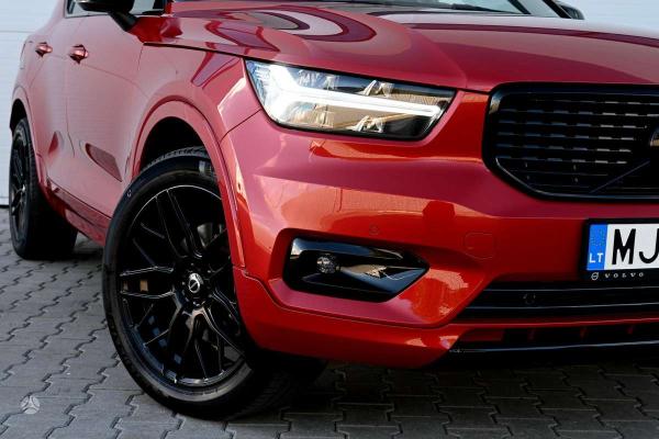 Red Volvo XC40 2020 in Kretinga, with an engine capacity of 1.97 L and mileage of 78 thousand km for 21499 €, photo 6 on AUTOMOTO.COM.LV