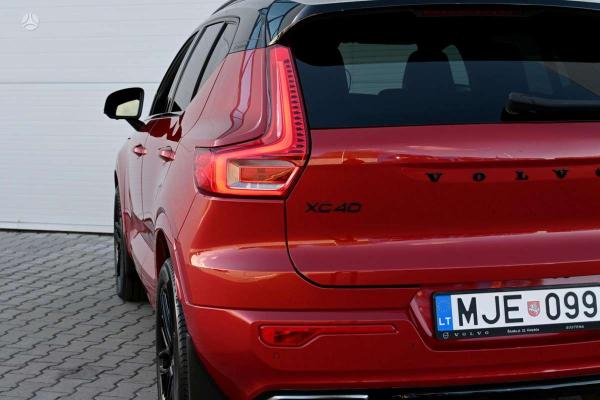 Red Volvo XC40 2020 in Kretinga, with an engine capacity of 1.97 L and mileage of 78 thousand km for 21499 €, photo 11 on AUTOMOTO.COM.LV