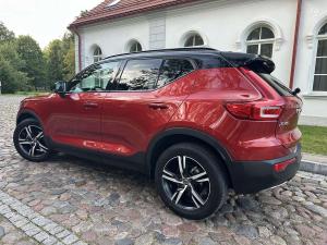 Sarkans Volvo XC40 2020 Kauņa, ar dzinēja tilpumu 1.97 L un nobraukumu 186 tūkst. km par 19490 €, foto 5 vietnē AUTOMOTO.COM.LV