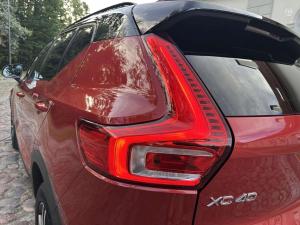 Sarkans Volvo XC40 2020 Kauņa, ar dzinēja tilpumu 1.97 L un nobraukumu 186 tūkst. km par 19490 €, foto 24 vietnē AUTOMOTO.COM.LV