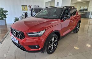 Red Volvo XC40 2020 in Siauliai, with an engine capacity of 1.97 L and mileage of 41 thousand km for 24900 €, photo 3 on AUTOMOTO.COM.LV