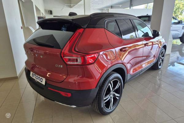 Volvo XC40 2020 Šauļi vietnē Sarkans Volvo XC40 2020 Šauļi, ar dzinēja tilpumu 1.97 L un nobraukumu 41 tūkst. km par 24900 €, foto 4 vietnē AUTOMOTO.COM.LV