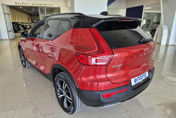 Volvo XC40 2020 Šauļi vietnē Sarkans Volvo XC40 2020 Šauļi, ar dzinēja tilpumu 1.97 L un nobraukumu 41 tūkst. km par 24900 €, foto 5 vietnē AUTOMOTO.COM.LV