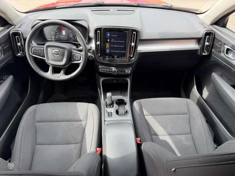 Красный Вольво XC40 2020 в Вильнюс, объемом двигателя 1.97 л и пробегом 79 тыс. км за 10999 €, фото 8 на AUTOMOTO.COM.LV
