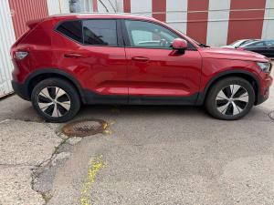 Красный Вольво XC40 2020 в Вильнюс, объемом двигателя 1.97 л и пробегом 79 тыс. км за 10999 €, фото 12 на AUTOMOTO.COM.LV