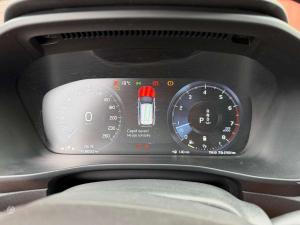 Красный Вольво XC40 2020 в Вильнюс, объемом двигателя 1.97 л и пробегом 79 тыс. км за 10999 €, фото 16 на AUTOMOTO.COM.LV