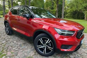 Красный Вольво XC40 2020 в Каунас, объемом двигателя 2.00 л и пробегом 186 тыс. км за 19500 €, фото 1 на AUTOMOTO.COM.LV