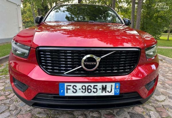 Красный Вольво XC40 2020 в Каунас, объемом двигателя 2.00 л и пробегом 186 тыс. км за 19500 €, фото 4 на AUTOMOTO.COM.LV