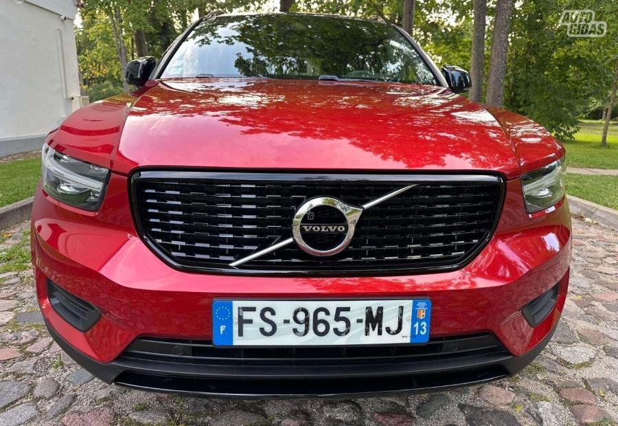 Красный Вольво XC40 2020 в Каунас, объемом двигателя 2.00 л и пробегом 186 тыс. км за 19500 €, фото 4 на AUTOMOTO.COM.LV