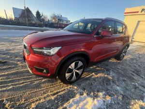 Red Volvo XC40 2021 in Marijampole, with an engine capacity of 0.00 L and mileage of 41 thousand km for 24999 €, photo 3 on AUTOMOTO.COM.LV