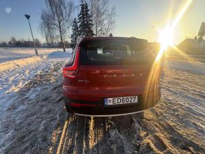 Red Volvo XC40 2021 in Marijampole, with an engine capacity of 0.00 L and mileage of 41 thousand km for 24999 €, photo 11 on AUTOMOTO.COM.LV