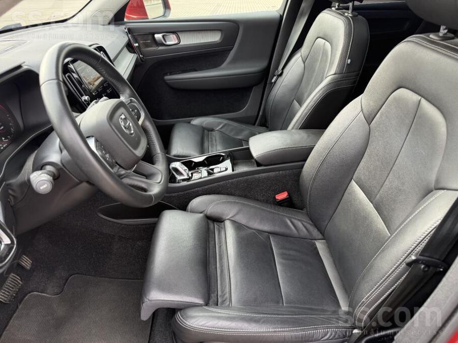 Sarkans Volvo XC40 2021 Rīga, ar dzinēja tilpumu 1.50 L un nobraukumu 106 tūkst. km par 25900 €, foto 14 vietnē AUTOMOTO.COM.LV